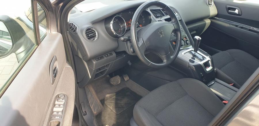 Brown Peugeot 5008 2012 in Kedainiai, with an engine capacity of 1.60 L and mileage of 205 thousand km for 4400 €, photo 14 on AUTOMOTO.COM.LV