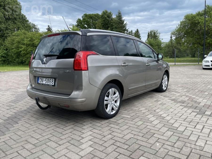 Brūns Peugeot 5008 2012 Ogre, ar dzinēja tilpumu 1.60 L un nobraukumu 0 tūkst. km par 5470 €, foto 5 vietnē AUTOMOTO.COM.LV