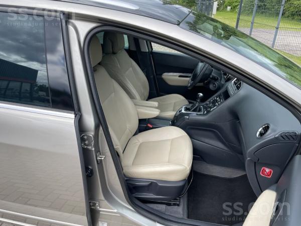 Brūns Peugeot 5008 2012 Ogre, ar dzinēja tilpumu 1.60 L un nobraukumu 0 tūkst. km par 5470 €, foto 7 vietnē AUTOMOTO.COM.LV