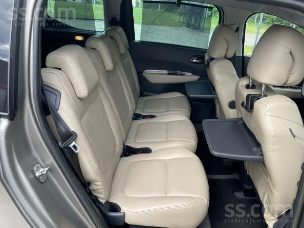 Brūns Peugeot 5008 2012 Ogre, ar dzinēja tilpumu 1.60 L un nobraukumu 0 tūkst. km par 5470 €, foto 8 vietnē AUTOMOTO.COM.LV