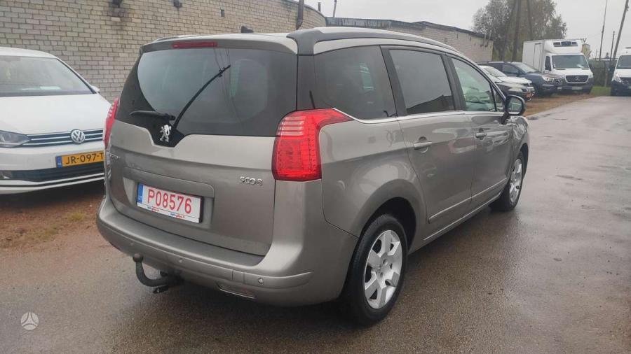 Brūns Peugeot 5008 2013 Tauragė, ar dzinēja tilpumu 1.56 L un nobraukumu 276 tūkst. km par 3999 €, foto 2 vietnē AUTOMOTO.COM.LV
