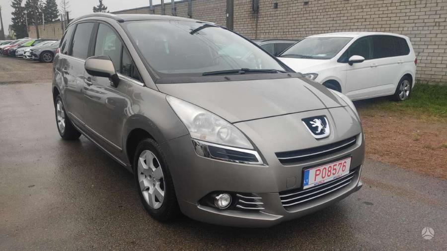 Brūns Peugeot 5008 2013 Tauragė, ar dzinēja tilpumu 1.56 L un nobraukumu 276 tūkst. km par 3999 €, foto 3 vietnē AUTOMOTO.COM.LV