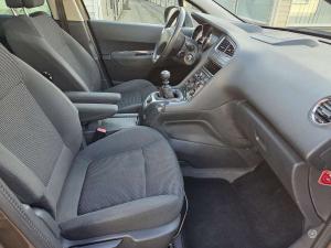 Brūns Peugeot 5008 2014 Viļņa, ar dzinēja tilpumu 1.56 L un nobraukumu 179 tūkst. km par 6000 €, foto 13 vietnē AUTOMOTO.COM.LV