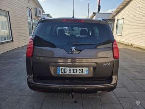 Brūns Peugeot 5008 2014 Viļņa, ar dzinēja tilpumu 1.56 L un nobraukumu 179 tūkst. km par 6100 €, foto 6 vietnē AUTOMOTO.COM.LV