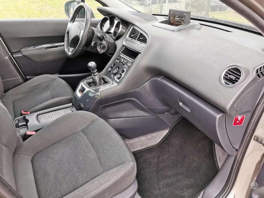 Brūns Peugeot 5008 2015 Kauņa, ar dzinēja tilpumu 2.00 L un nobraukumu 260 tūkst. km par 4700 €, foto 14 vietnē AUTOMOTO.COM.LV