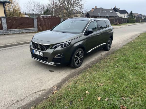 Brown Peugeot 5008 2018 in Riga, with an engine capacity of 1.60 L and mileage of 116 thousand km for 14300 €, photo 4 on AUTOMOTO.COM.LV