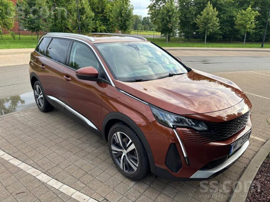 Brown Peugeot 5008 2021 in Jurmala, with an engine capacity of 1.50 L and mileage of 135 thousand km for 16700 €, photo 3 on AUTOMOTO.COM.LV