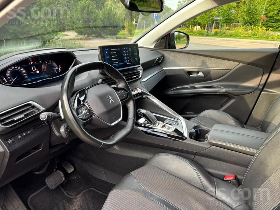 Brown Peugeot 5008 2021 in Jurmala, with an engine capacity of 1.50 L and mileage of 135 thousand km for 16700 €, photo 5 on AUTOMOTO.COM.LV