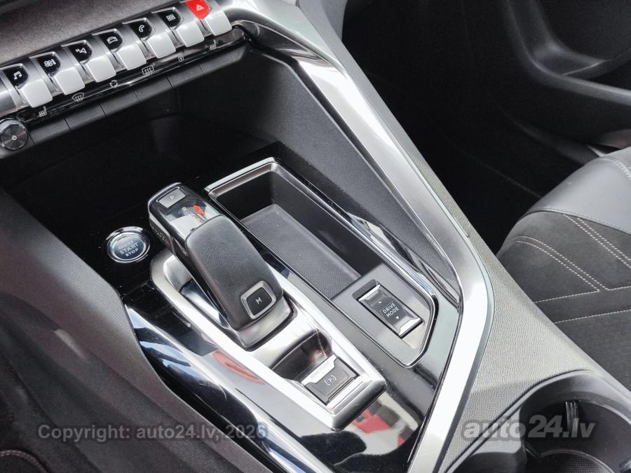 Brown Peugeot 5008 2021 in Tartu, with an engine capacity of 1.50 L and mileage of 82 thousand km for 22990 €, photo 16 on AUTOMOTO.COM.LV