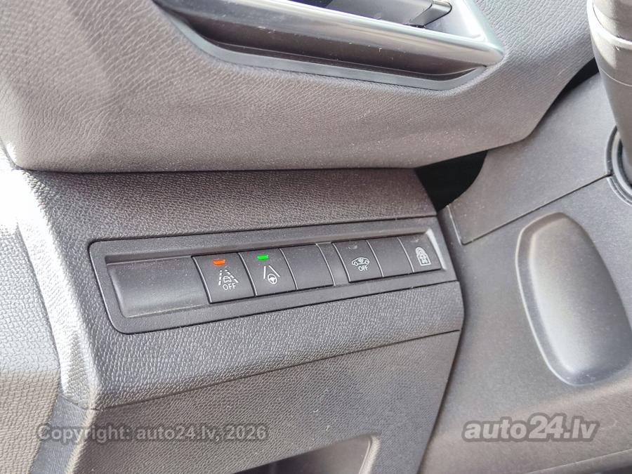 Brown Peugeot 5008 2021 in Tartu, with an engine capacity of 1.50 L and mileage of 82 thousand km for 22990 €, photo 18 on AUTOMOTO.COM.LV