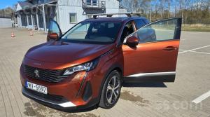 Brūns Peugeot 5008 2021 Rīga, ar dzinēja tilpumu 1.50 L un nobraukumu 120 tūkst. km par 18800 €, foto  vietnē AUTOMOTO.COM.LV
