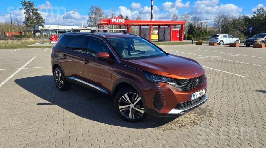 Brown Peugeot 5008 2021 in Riga, with an engine capacity of 1.50 L and mileage of 120 thousand km for 18800 €, photo 5 on AUTOMOTO.COM.LV