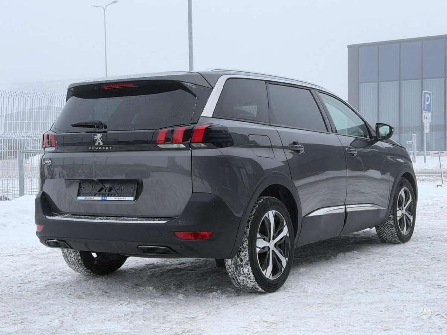 Peugeot 5008 2017 in Siauliai, with an engine capacity of 1.20 L and mileage of 154 thousand km for 9990 €, photo 8 on AUTOMOTO.COM.LV