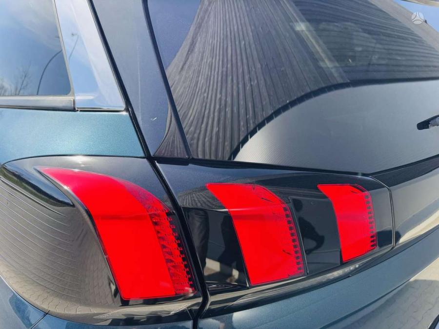 Peugeot 5008 2017 in Siauliai, with an engine capacity of 1.20 L and mileage of 189 thousand km for 9150 €, photo 17 on AUTOMOTO.COM.LV