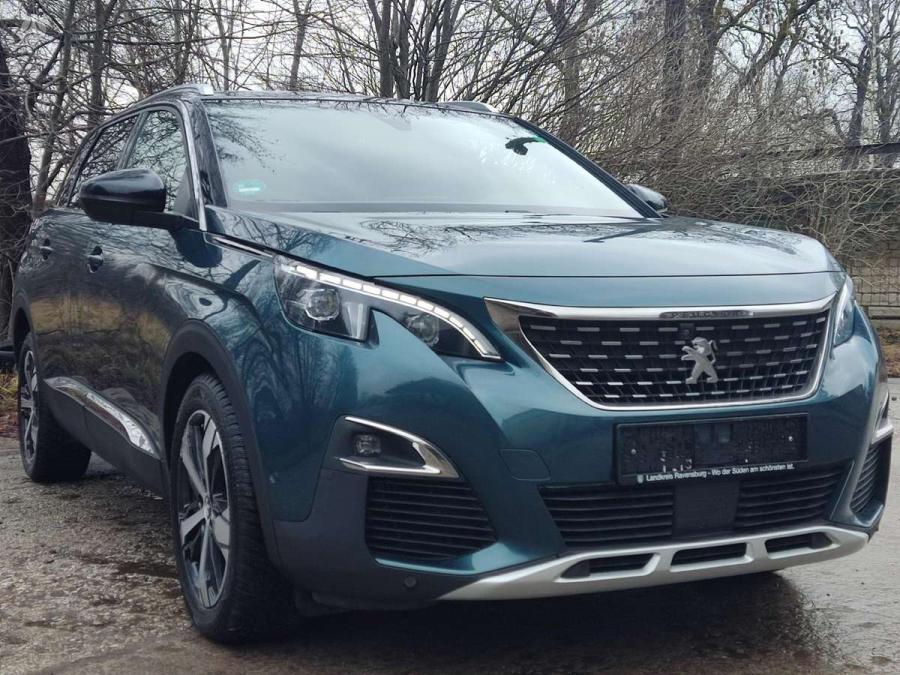 Peugeot 5008 2018 in Siauliai, with an engine capacity of 1.60 L and mileage of 155 thousand km for 12990 €, photo 3 on AUTOMOTO.COM.LV