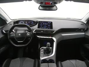 Peugeot 5008 2018 in Vilnius, with an engine capacity of 1.50 L and mileage of 169 thousand km for 13799 €, photo 3 on AUTOMOTO.COM.LV