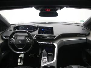 Peugeot 5008 2018 in Vilnius, with an engine capacity of 2.00 L and mileage of 279 thousand km for 14399 €, photo 3 on AUTOMOTO.COM.LV