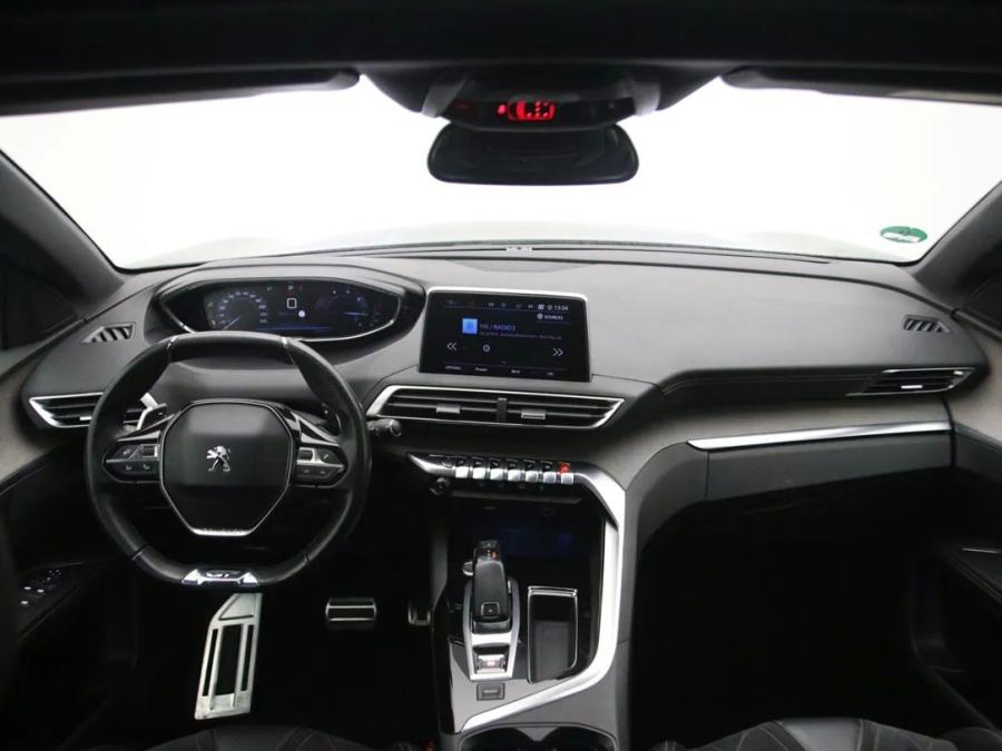 Peugeot 5008 2018 in Vilnius, with an engine capacity of 2.00 L and mileage of 279 thousand km for 14399 €, photo 3 on AUTOMOTO.COM.LV