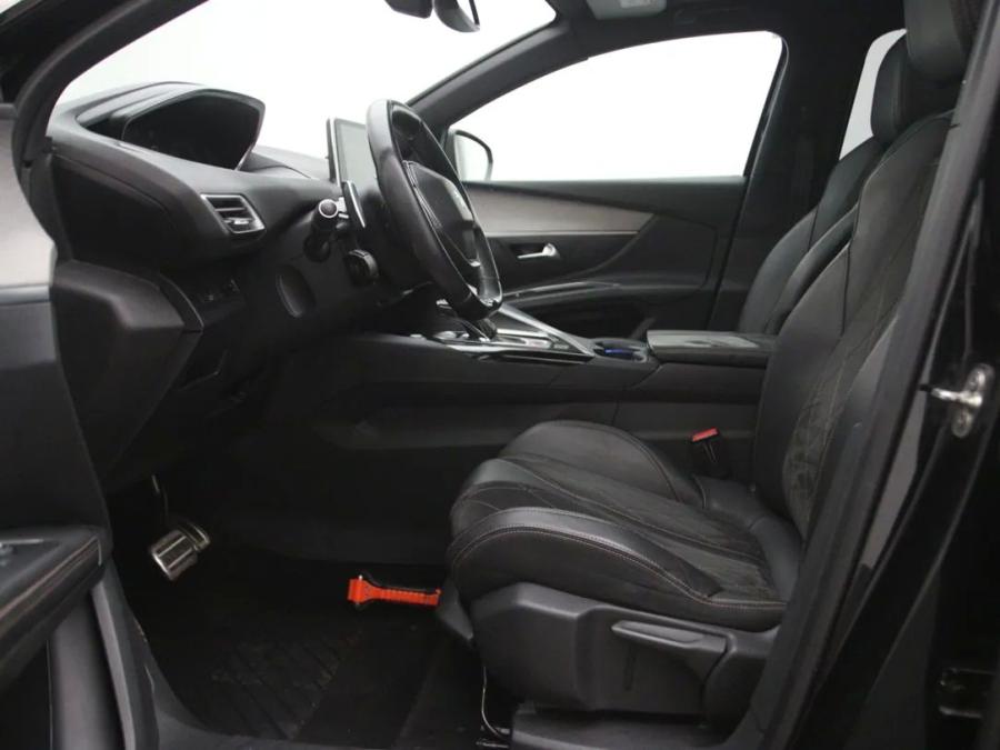 Peugeot 5008 2018 in Vilnius, with an engine capacity of 2.00 L and mileage of 279 thousand km for 14399 €, photo 5 on AUTOMOTO.COM.LV