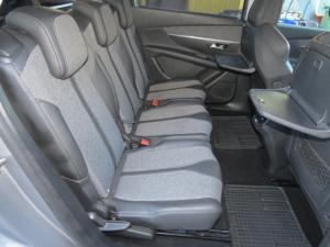 Peugeot 5008 2018 in Riga, with an engine capacity of 1.50 L and mileage of 290 thousand km for 11800 €, photo 8 on AUTOMOTO.COM.LV