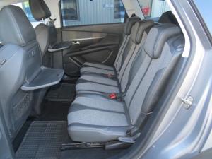 Peugeot 5008 2018 in Riga, with an engine capacity of 1.50 L and mileage of 290 thousand km for 11800 €, photo 13 on AUTOMOTO.COM.LV