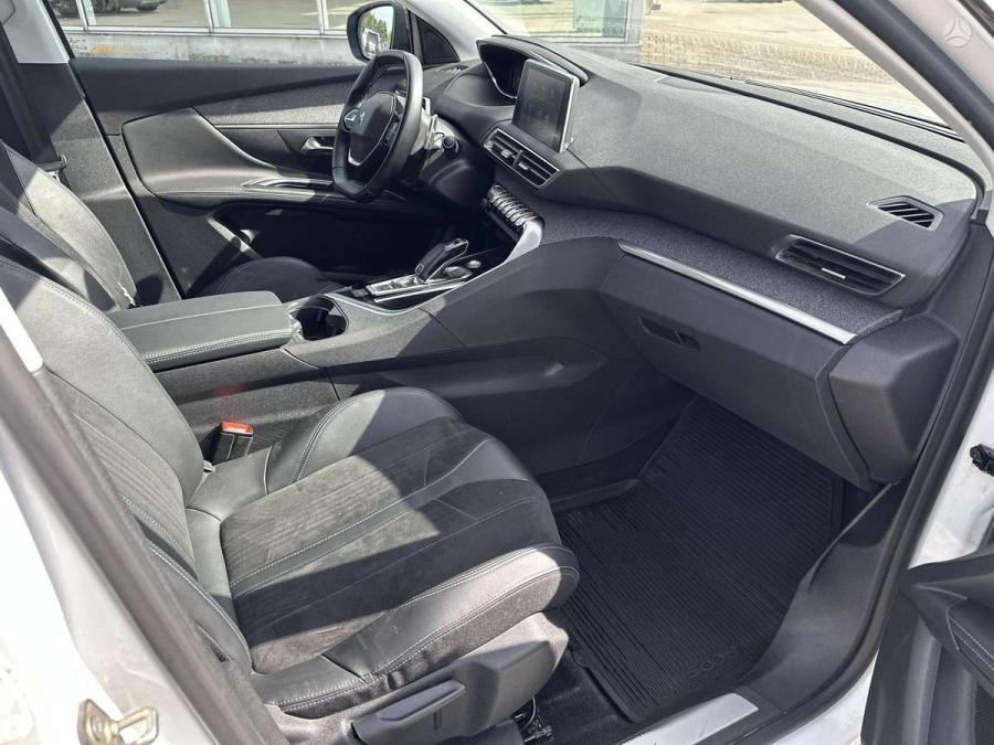 Peugeot 5008 2019 in Klaipeda, with an engine capacity of 1.60 L and mileage of 114 thousand km for 16900 €, photo 24 on AUTOMOTO.COM.LV