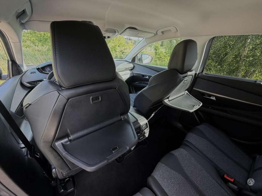 Peugeot 5008 2020 in Siauliai, with an engine capacity of 1.50 L and mileage of 180 thousand km for 14400 €, photo 44 on AUTOMOTO.COM.LV