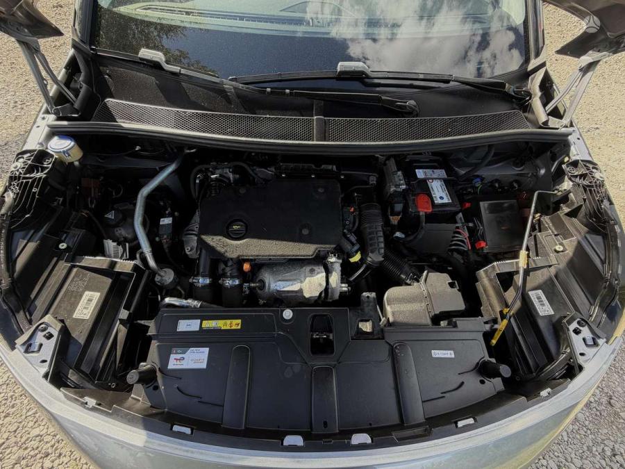 Peugeot 5008 2020 in Siauliai, with an engine capacity of 1.50 L and mileage of 180 thousand km for 14400 €, photo 62 on AUTOMOTO.COM.LV