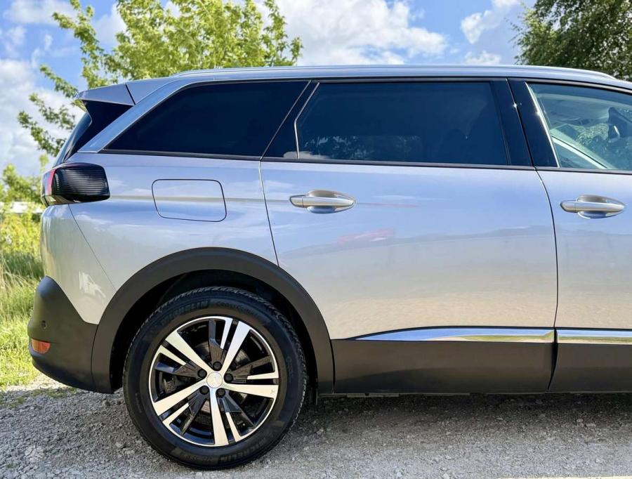 Peugeot 5008 2020 in Siauliai, with an engine capacity of 1.50 L and mileage of 180 thousand km for 14400 €, photo 10 on AUTOMOTO.COM.LV