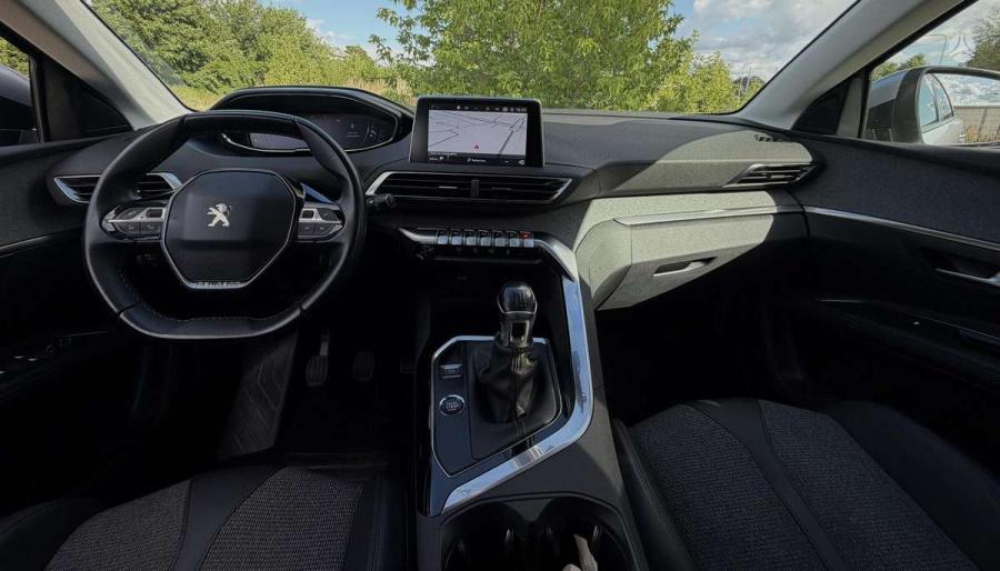 Peugeot 5008 2020 in Siauliai, with an engine capacity of 1.50 L and mileage of 180 thousand km for 14400 €, photo 30 on AUTOMOTO.COM.LV