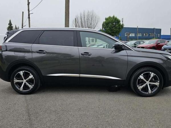 Peugeot 5008 2021 in Klaipeda, with an engine capacity of 2.00 L and mileage of 194 thousand km for 22736 €, photo 4 on AUTOMOTO.COM.LV