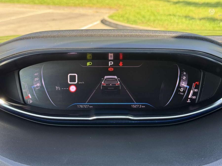 Peugeot 5008 2021 Kauņa, ar dzinēja tilpumu 1.50 L un nobraukumu 177 tūkst. km par 17850 €, foto 24 vietnē AUTOMOTO.COM.LV