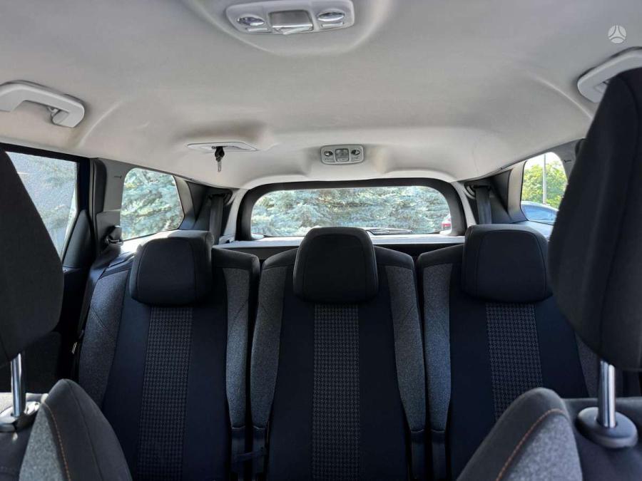 Peugeot 5008 2021 Kauņa, ar dzinēja tilpumu 1.50 L un nobraukumu 177 tūkst. km par 17850 €, foto 43 vietnē AUTOMOTO.COM.LV