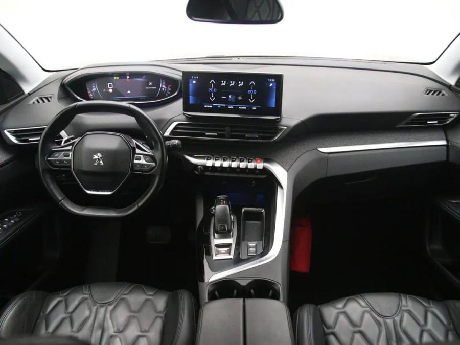 Peugeot 5008 2022 in Vilnius, with an engine capacity of 1.50 L and mileage of 191 thousand km for 18199 €, photo 3 on AUTOMOTO.COM.LV