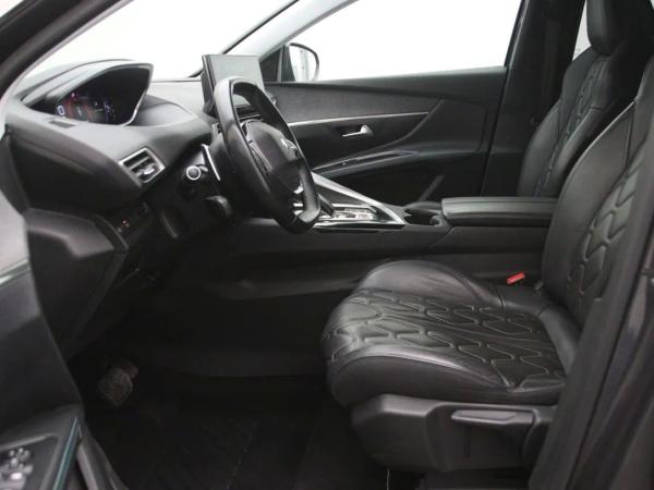 Peugeot 5008 2022 in Vilnius, with an engine capacity of 1.50 L and mileage of 191 thousand km for 18199 €, photo 4 on AUTOMOTO.COM.LV