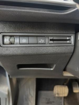 Peugeot 5008 2023 Jehvi, ar dzinēja tilpumu 1.50 L un nobraukumu 92 tūkst. km par 24999 €, foto 18 vietnē AUTOMOTO.COM.LV
