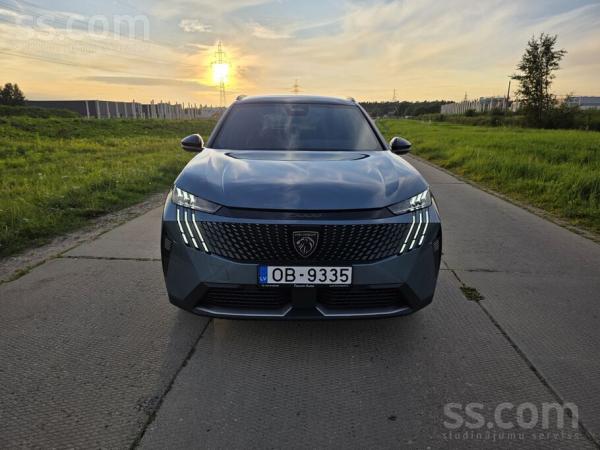 Пежо 5008 2025 в Рига, объемом двигателя 1.20 л и пробегом 22 тыс. км за 28500 €, фото 3 на AUTOMOTO.COM.LV