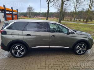 Zaļš Peugeot 5008 2017 Rīga, ar dzinēja tilpumu 1.20 L un nobraukumu 157 tūkst. km par 13200 €, foto 4 vietnē AUTOMOTO.COM.LV