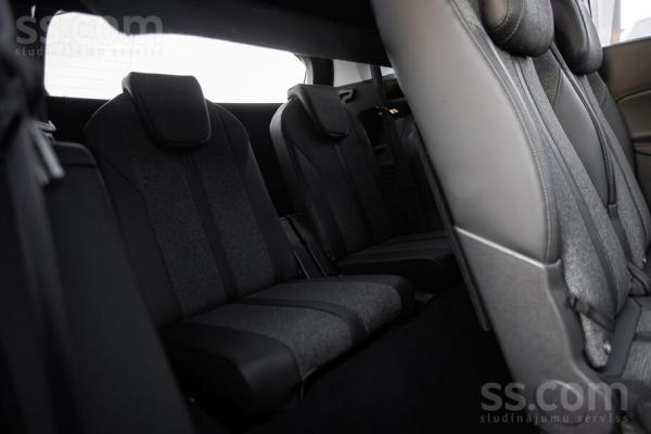 Green Peugeot 5008 2017 in Jelgava, with an engine capacity of 1.60 L and mileage of 0 thousand km for 10500 €, photo 8 on AUTOMOTO.COM.LV