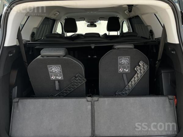 Zaļš Peugeot 5008 2018 Jelgava, ar dzinēja tilpumu 1.20 L un nobraukumu 143 tūkst. km par 11590 €, foto 9 vietnē AUTOMOTO.COM.LV