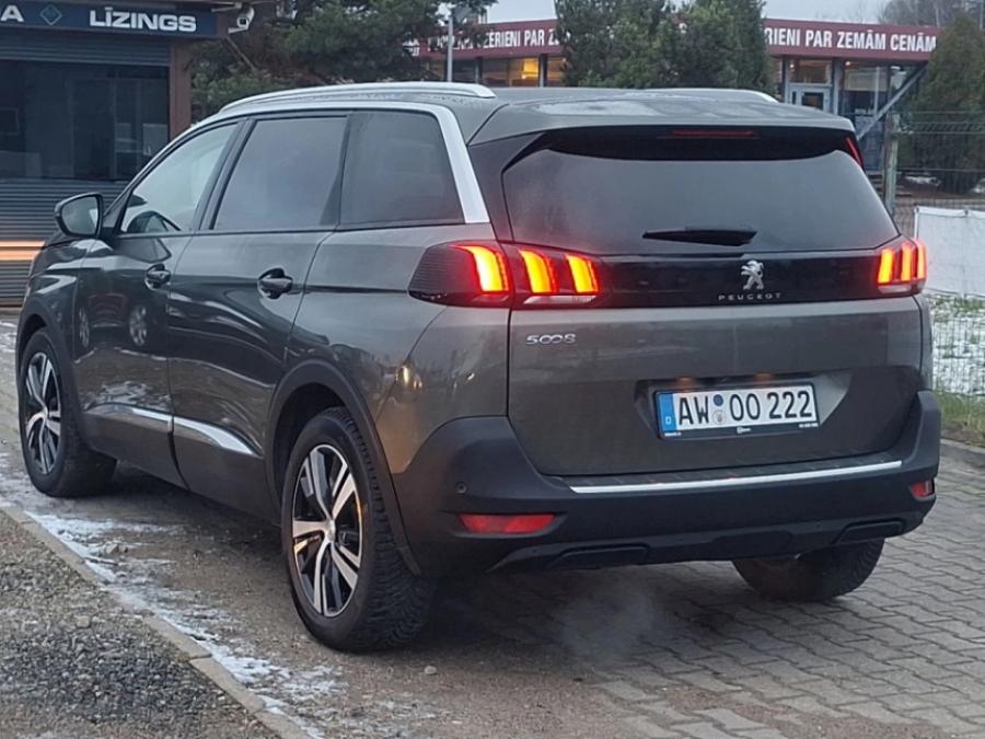 Zaļš Peugeot 5008 2018 Rīga, ar dzinēja tilpumu 1.50 L un nobraukumu 245 tūkst. km par 14500 €, foto 19 vietnē AUTOMOTO.COM.LV