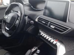 Zaļš Peugeot 5008 2018 Rīga, ar dzinēja tilpumu 1.50 L un nobraukumu 245 tūkst. km par 14500 €, foto 20 vietnē AUTOMOTO.COM.LV