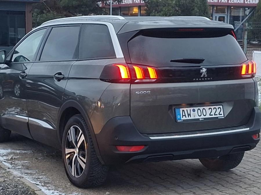 Zaļš Peugeot 5008 2018 Rīga, ar dzinēja tilpumu 1.50 L un nobraukumu 245 tūkst. km par 14500 €, foto 21 vietnē AUTOMOTO.COM.LV