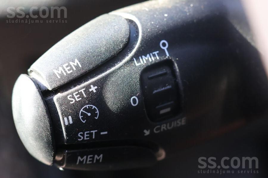 Zaļš Peugeot 5008 2018 Rīga, ar dzinēja tilpumu 1.20 L un nobraukumu 219 tūkst. km par 10100 €, foto 17 vietnē AUTOMOTO.COM.LV