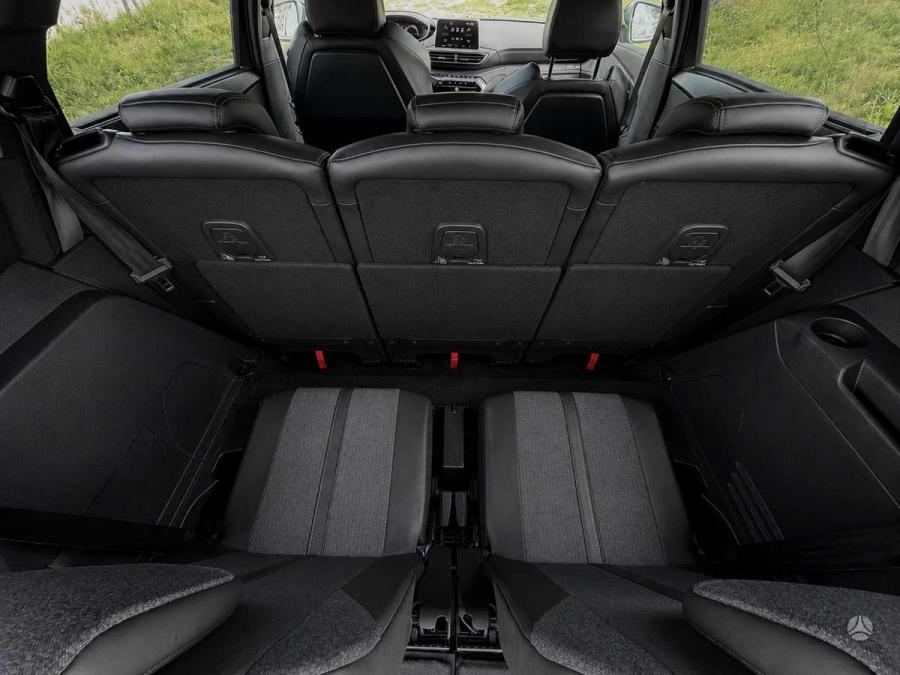Zaļš Peugeot 5008 2018 Šauļi, ar dzinēja tilpumu 2.00 L un nobraukumu 281 tūkst. km par 15499 €, foto 39 vietnē AUTOMOTO.COM.LV