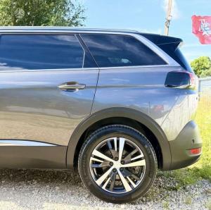 Green Peugeot 5008 2018 in Siauliai, with an engine capacity of 2.00 L and mileage of 281 thousand km for 15499 €, photo 13 on AUTOMOTO.COM.LV