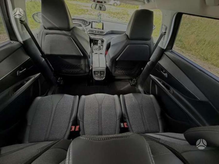 Green Peugeot 5008 2018 in Siauliai, with an engine capacity of 1.50 L and mileage of 195 thousand km for 14400 €, photo 36 on AUTOMOTO.COM.LV
