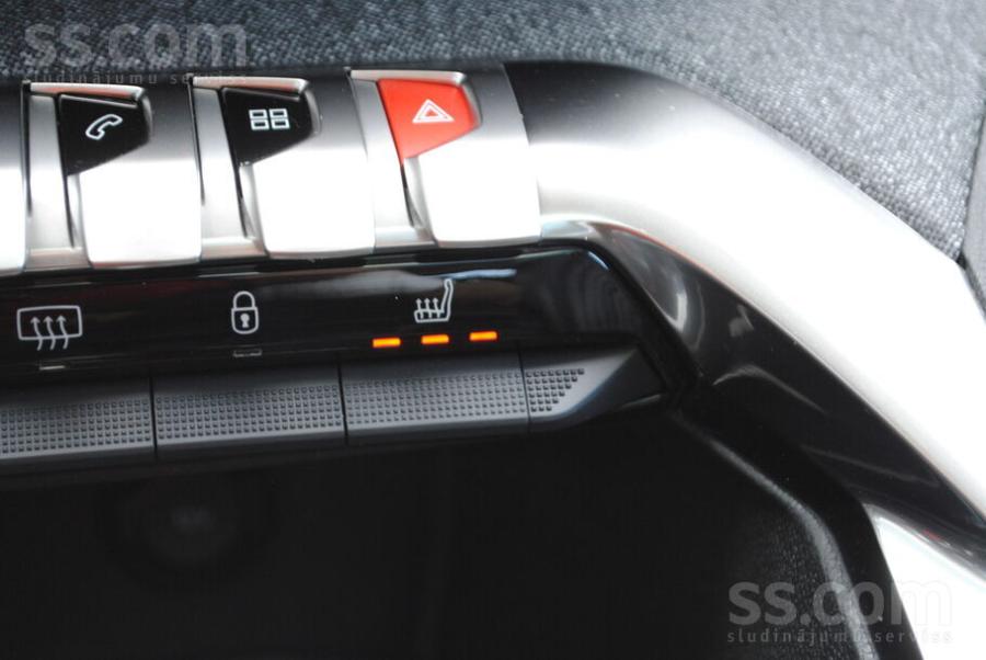 Zaļš Peugeot 5008 2018 Rīga, ar dzinēja tilpumu 1.20 L un nobraukumu 138 tūkst. km par 11990 €, foto 34 vietnē AUTOMOTO.COM.LV