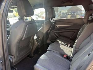 Green Peugeot 5008 2018 in Taurage, with an engine capacity of 1.20 L and mileage of 145 thousand km for 8300 €, photo 8 on AUTOMOTO.COM.LV