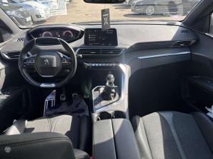 Green Peugeot 5008 2018 in Taurage, with an engine capacity of 1.20 L and mileage of 145 thousand km for 8300 €, photo 9 on AUTOMOTO.COM.LV